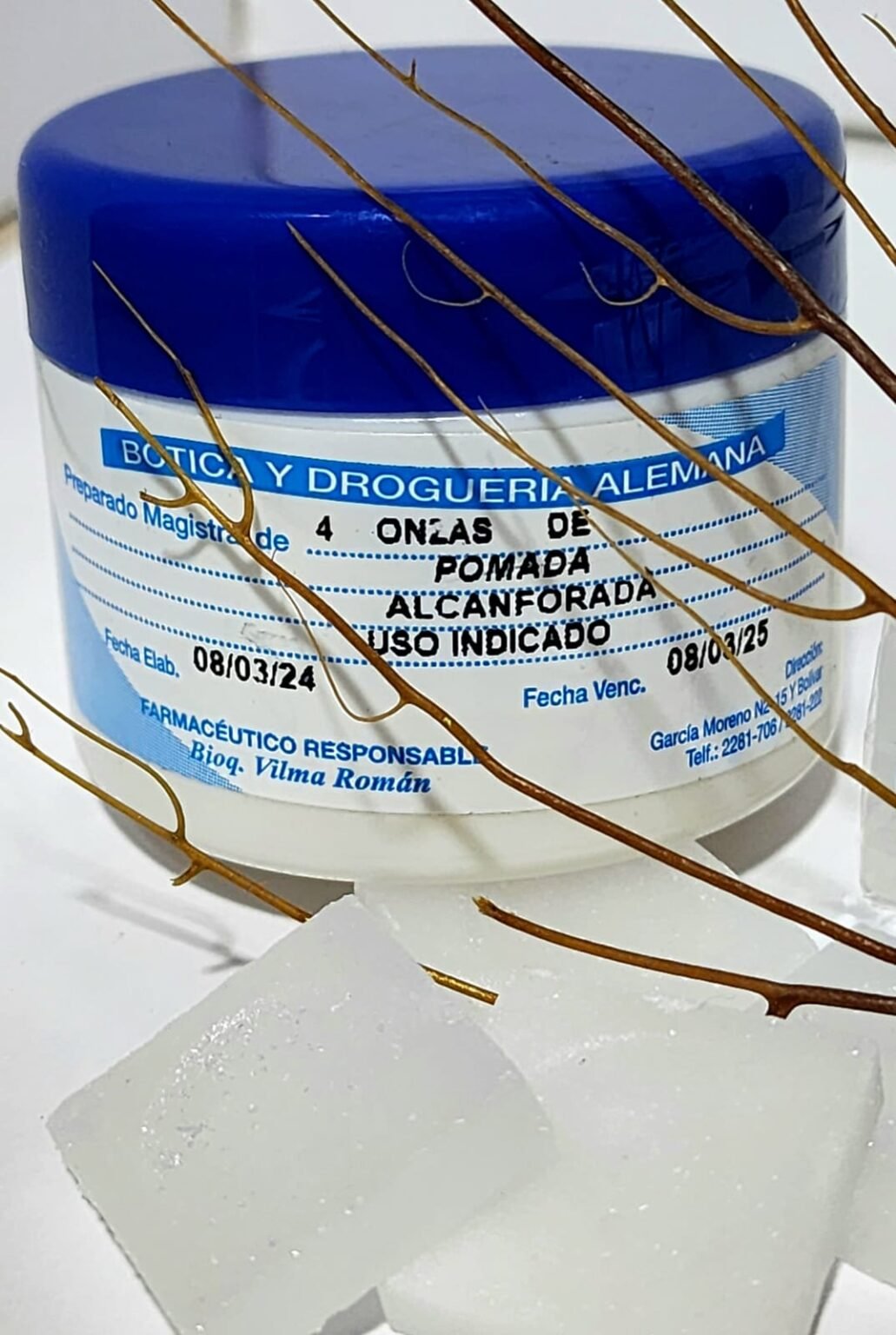 Pomada Alcanforada – Botica y Drogueria Alemana Cia. Ltda.