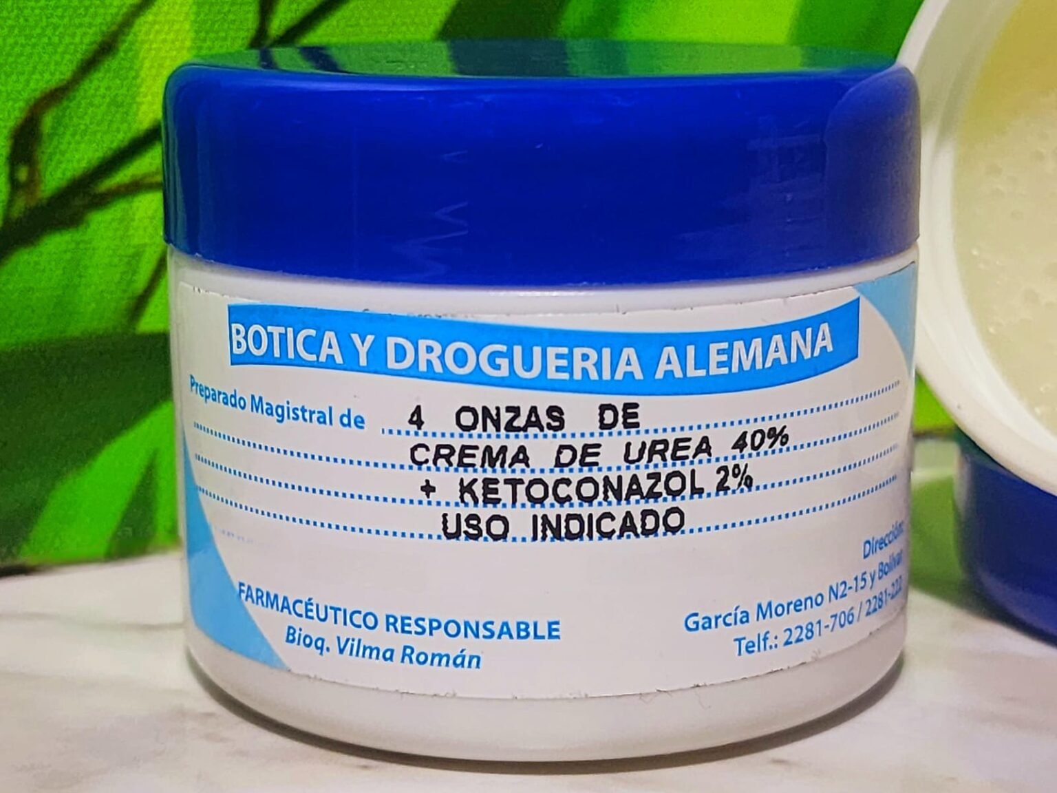 Crema de Urea 40% + Ketoconazol 2% – Botica y Drogueria Alemana Cia. Ltda.